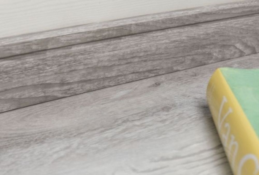 ZOCALO FACETADO EPS COLOR ALERCE PLATEADO (por listón) – Mosaicos De Fazio