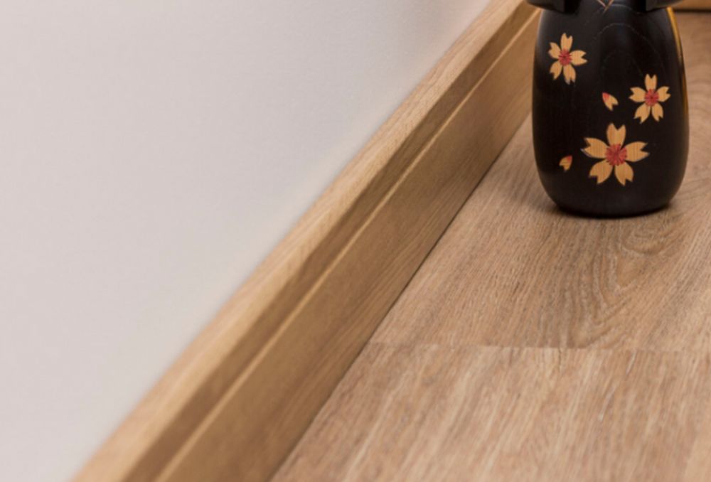 ZOCALO FACETADO EPS COLOR ROBLE FRANCES (por listón) – Mosaicos De Fazio